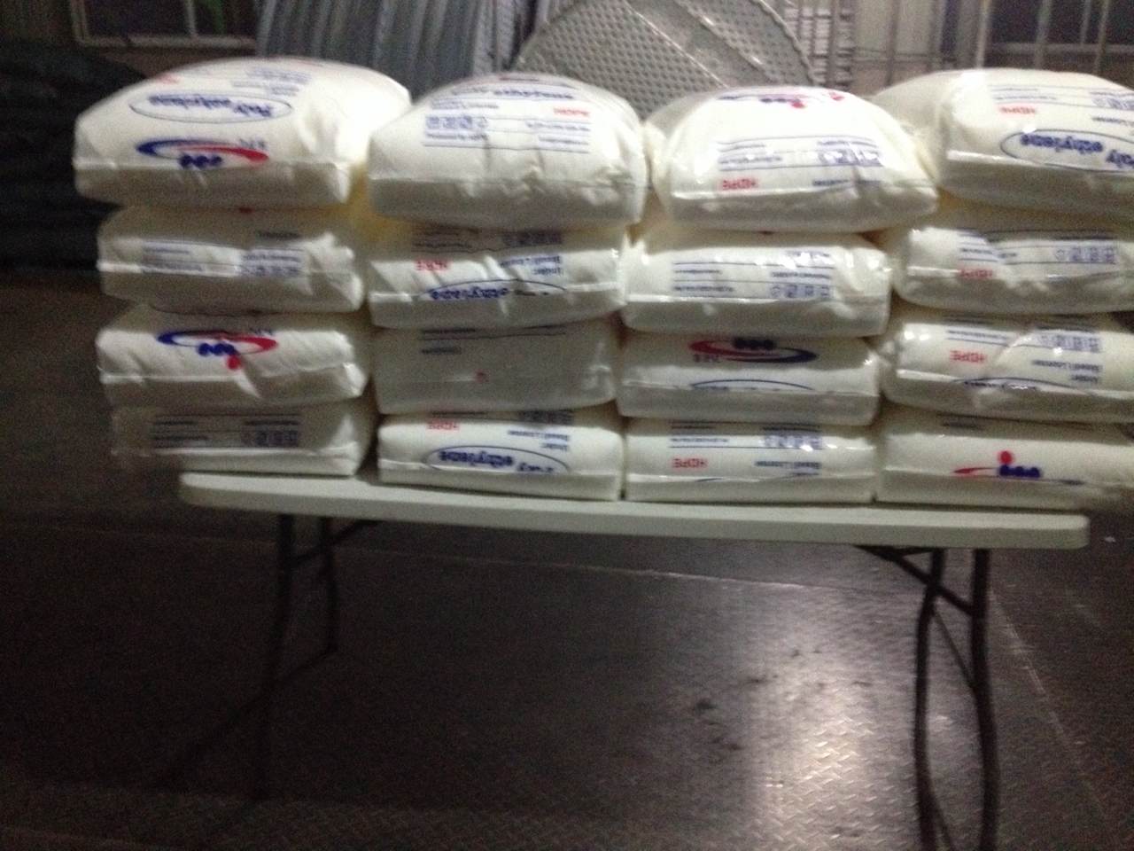 Aluminum Leg Tubes: Striking the Perfect Balance in Plastic Folding Tables